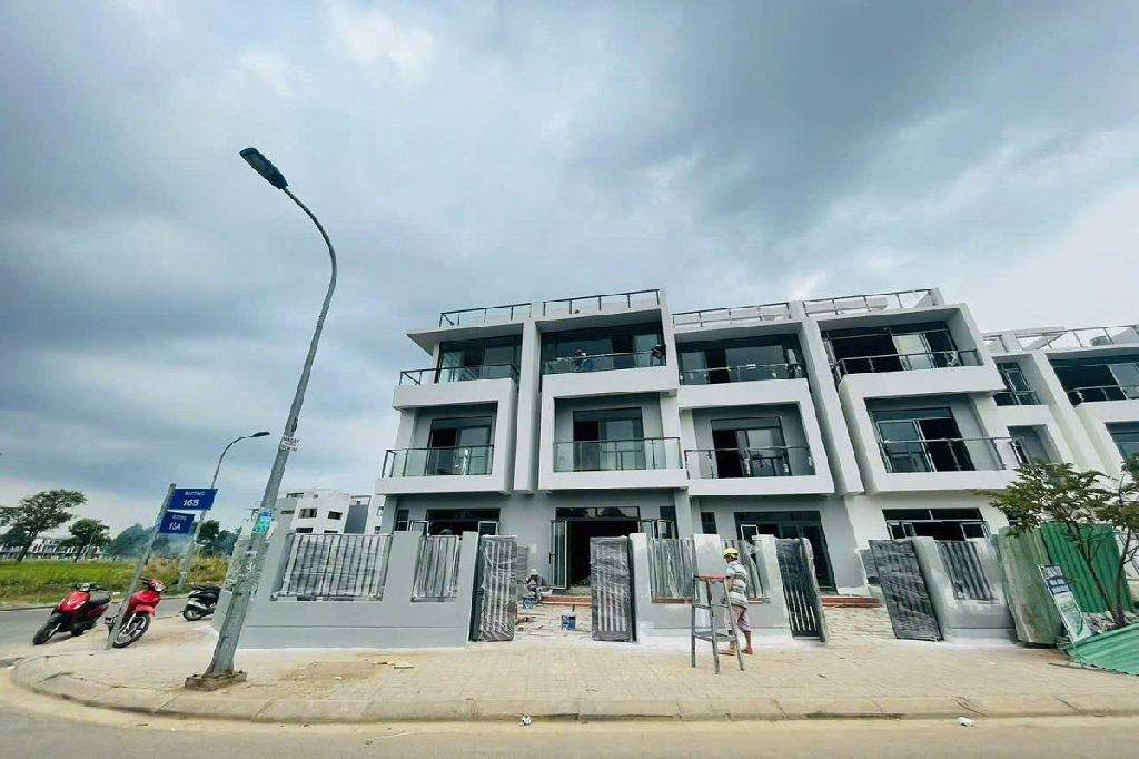 Tiến độ xây dựng phân khu Đông Tăng Long Hưng Gia